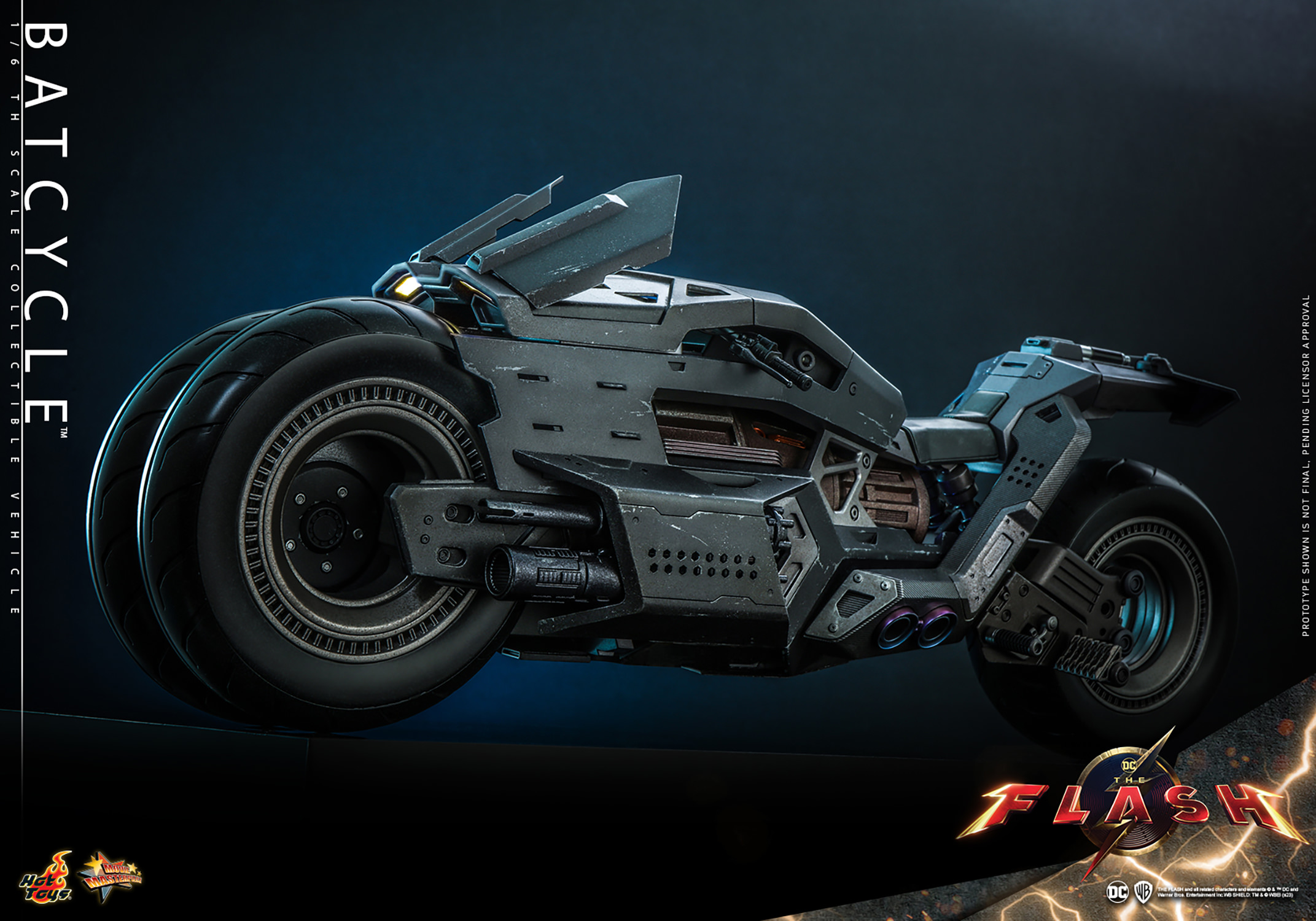 DC Batcycle 1:6 Scale Figure Accessory Hot Toys 912398