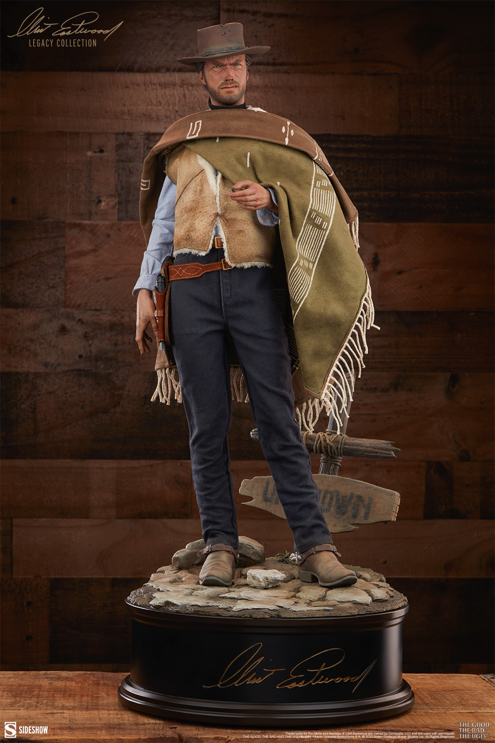 The Man With No Name (Clint Eastwood) Premium Format Figure Sideshow ...