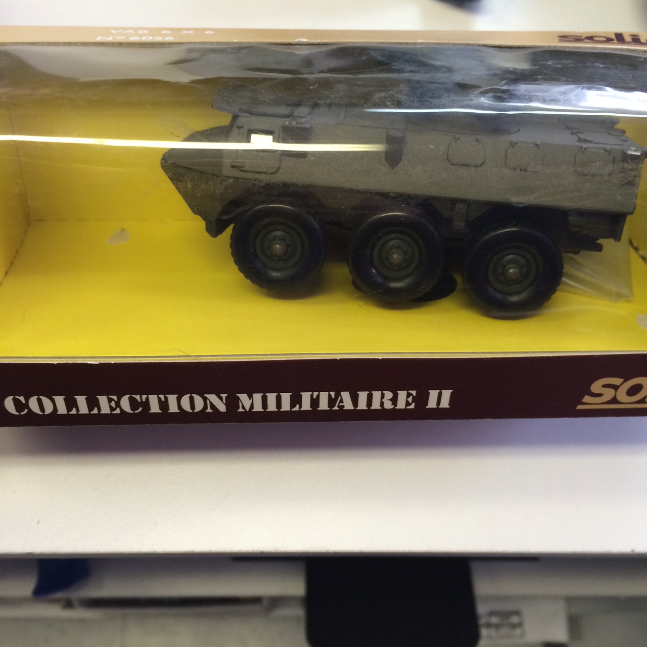 Solido 6056 VAB 6x6 vert