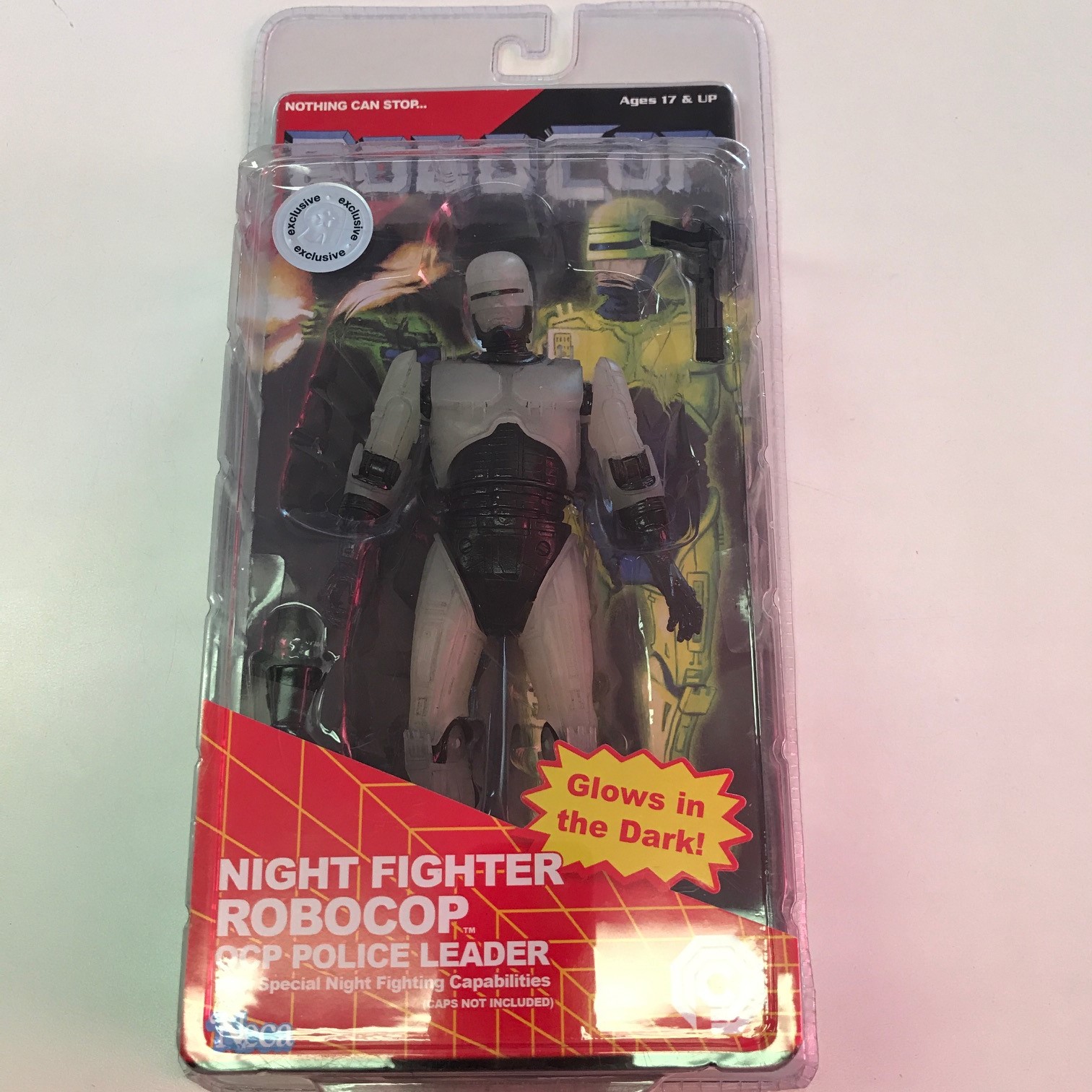 Robocop Night Fighter OCP Police Leader Toys Are Us 7 in action figure NECA
