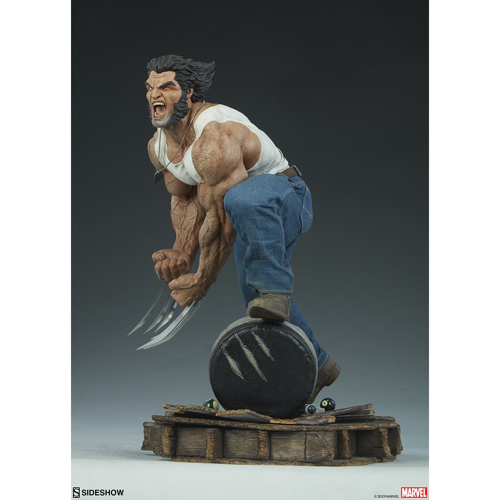 Logan Premium Format Figure Sideshow Collectibles 300708