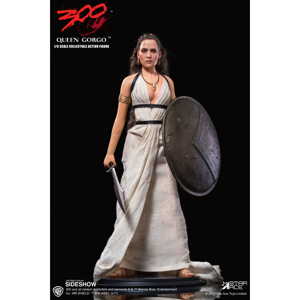 queen gorgo statue
