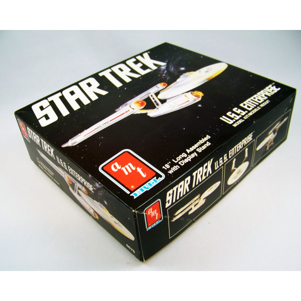 Star Trek USS Enterprise model kit AMT ERTL 6676