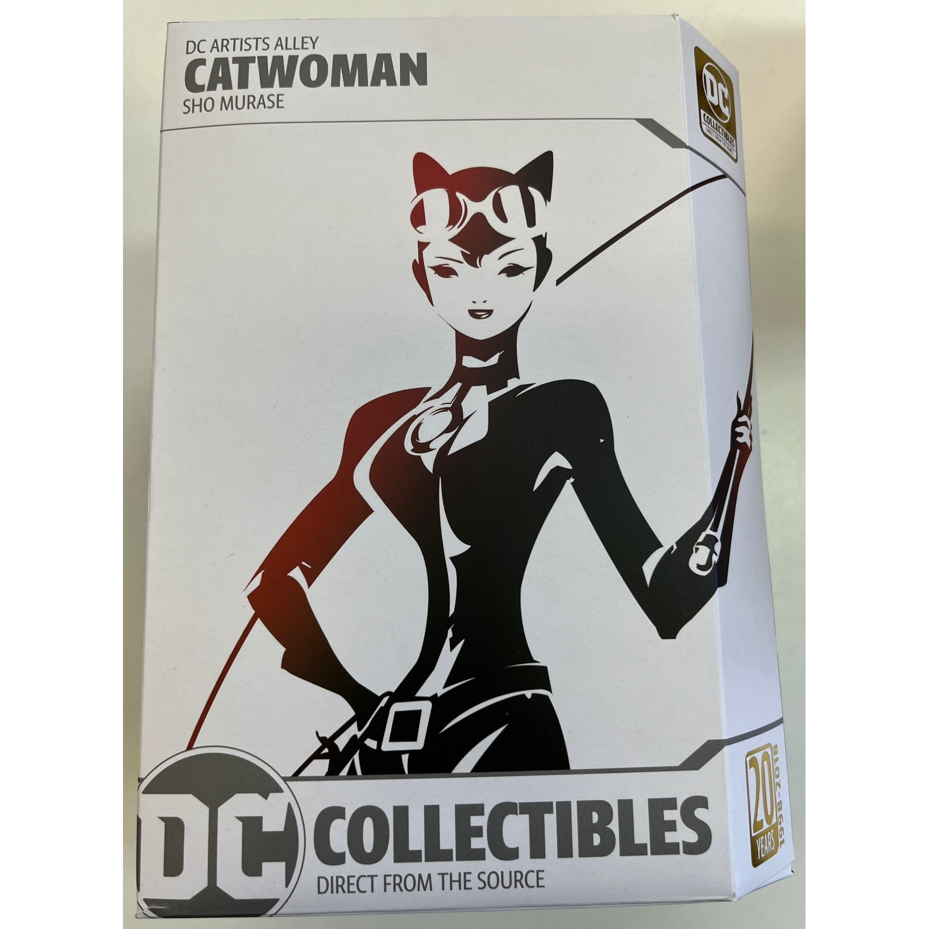 DC Artists Alley 20 years 1998-2018 - Catwoman Sho Murase Statue DC ...